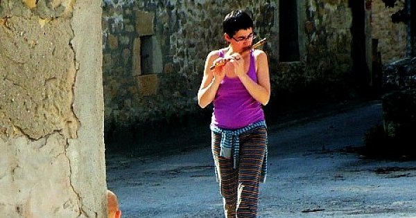 GUEST TRAVELER JESSICA KITT follows her own piper | Elsewhere by Graham ...