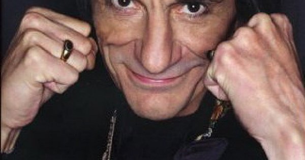 RONNIE, an autobiography by RONNIE WOOD | Elsewhere by Graham Reid