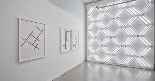 JONATHAN JONES INTERVIEWED (2010): Illuminating the past and present ...